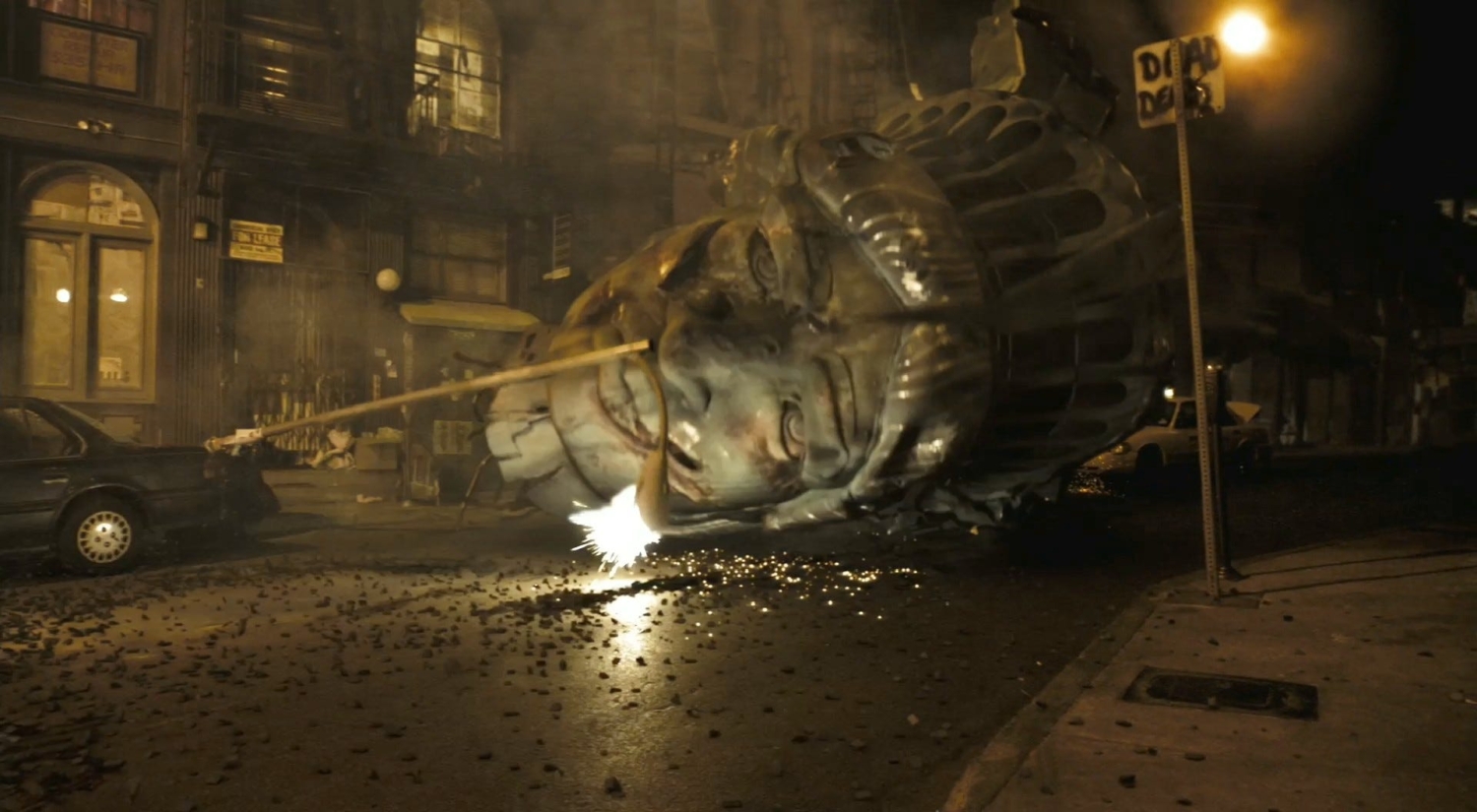 FIRST LOOK: CLOVERFIELD - Robert V Galluzzo
