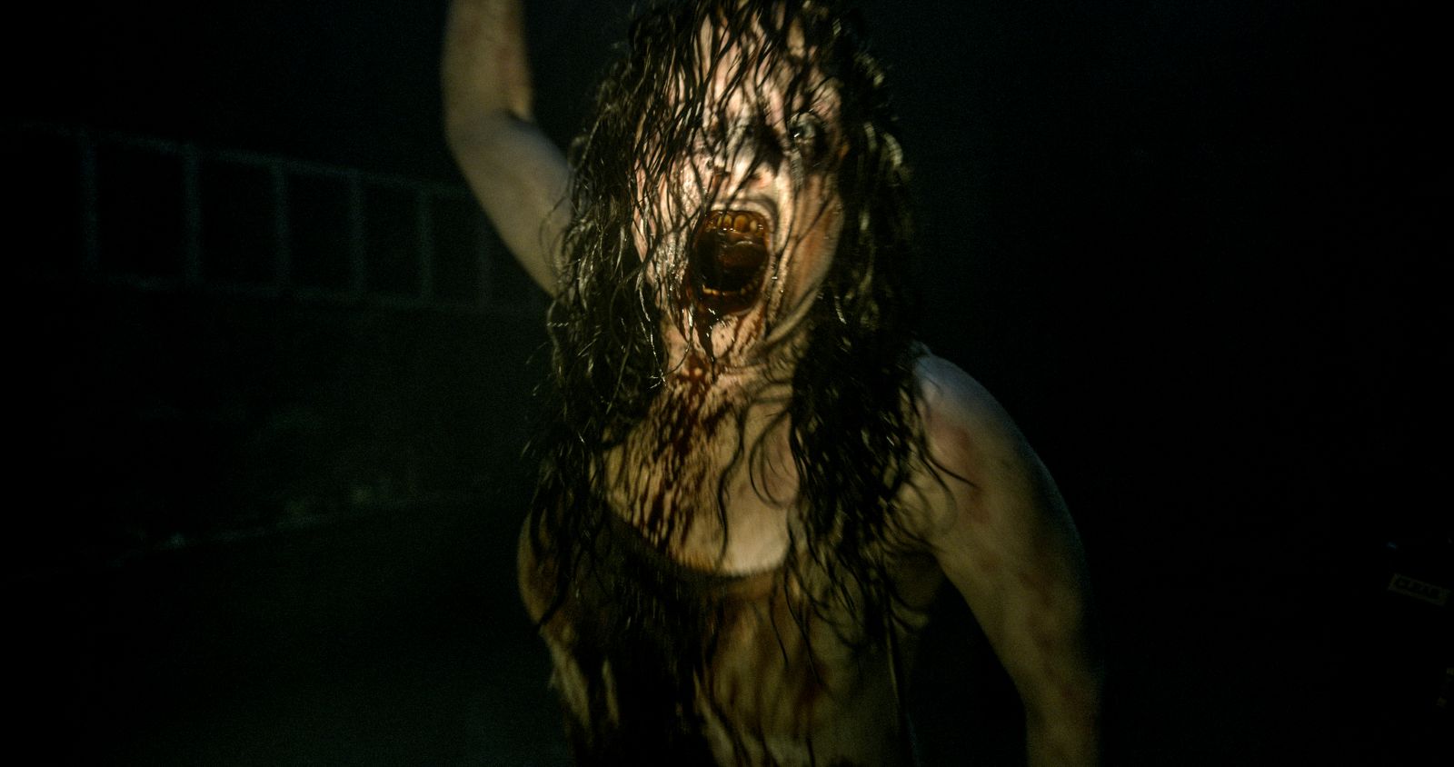 Fede Alvarez Sets The Record Straight On The Extended EVIL DEAD Cut and ...